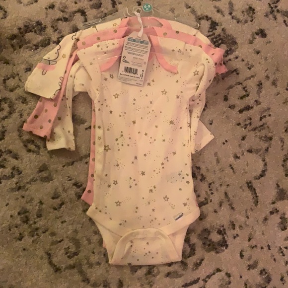 One Pieces | Onesis Set | Poshmark